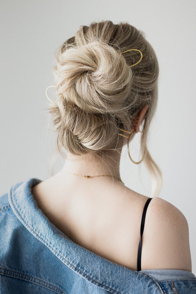 '90S INSPIRED UPDO HAIR TUTORIAL - Alex Gaboury