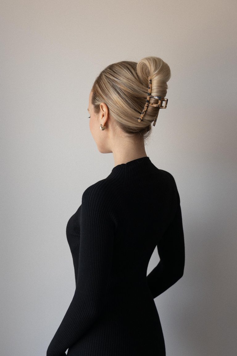 How To Style Your Hair With a Claw Clip Perfect for Medium - Long Hair